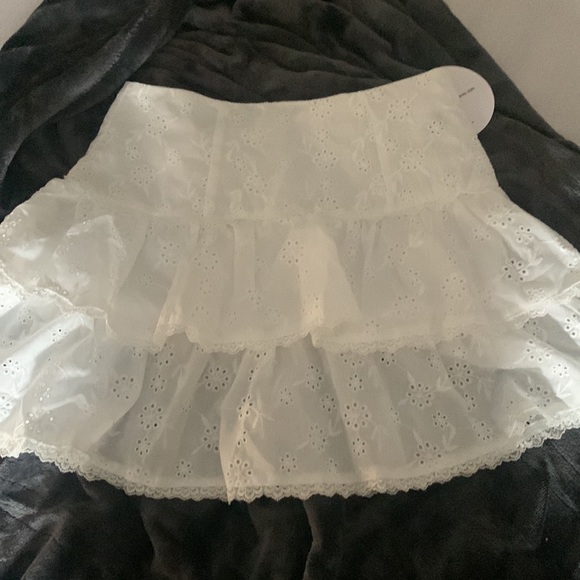 SHEIN | Skirts | Nwt White Eyelet Lace Ruffle Mini Skirt | Poshmark